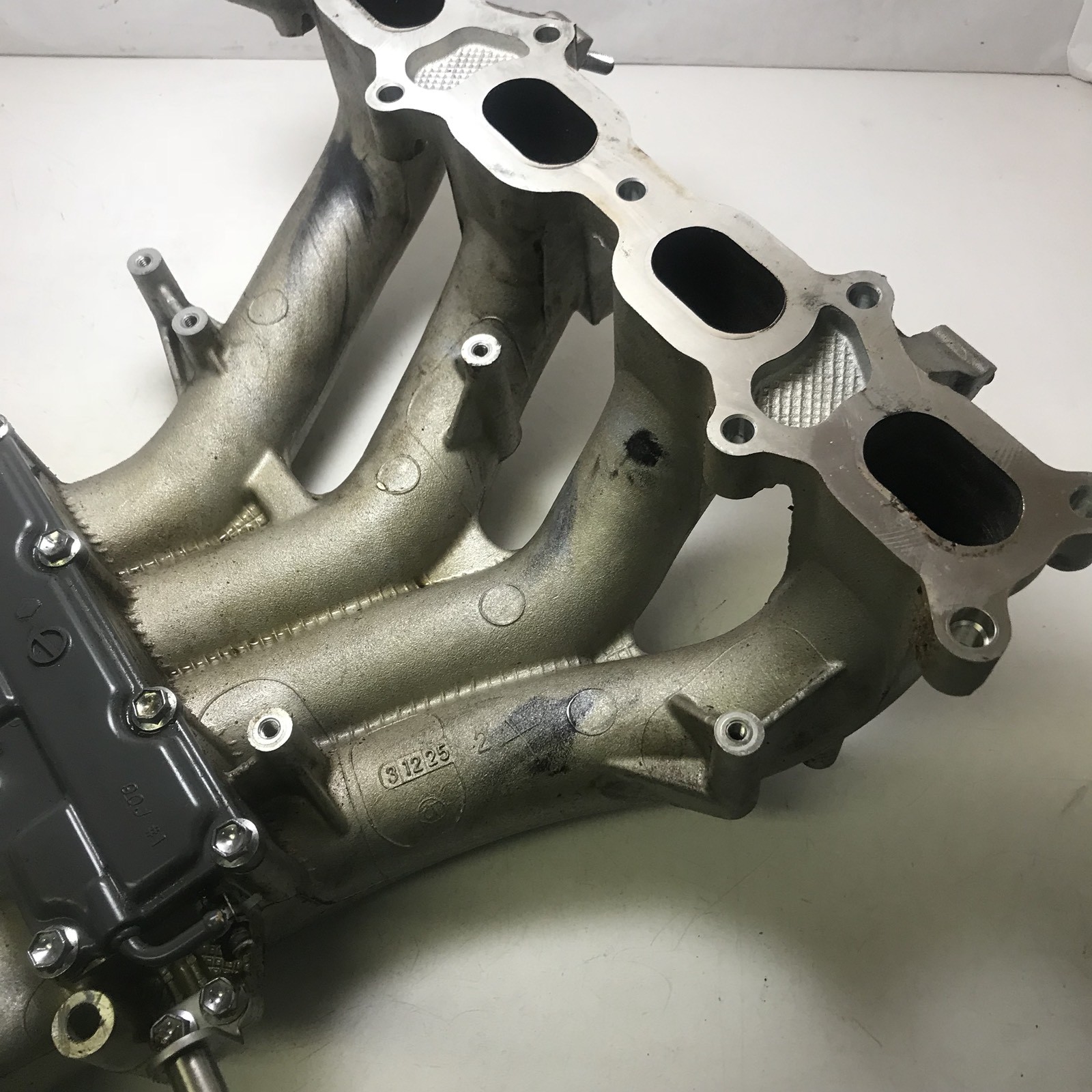 SUZUKI 140 HP DF140 INTAKE MANIFOLD 13100-90J00 | eBay
