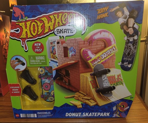 Hot Wheels SKATE x Tony Hawk - Donut Skatepark - New 2022 | eBay