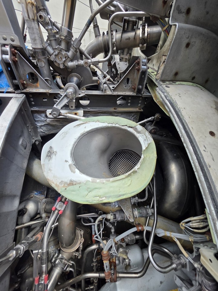 Pratt & Whitney JT9D AIRCRAFT Engine - Vickers - Hamilton Standard ...