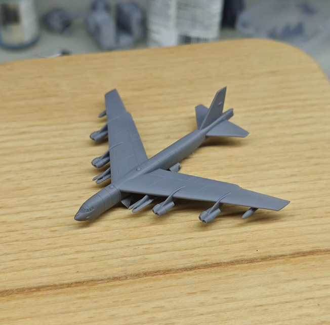 1/2000 1/700 1/400 1/350 B-52H Heavy subsonic jet-powered strategic ...