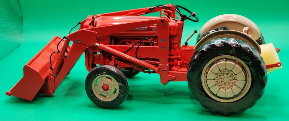 Ertl Precision Classics #6 The Ford 641 Workmaster W/725 Loader New In ...