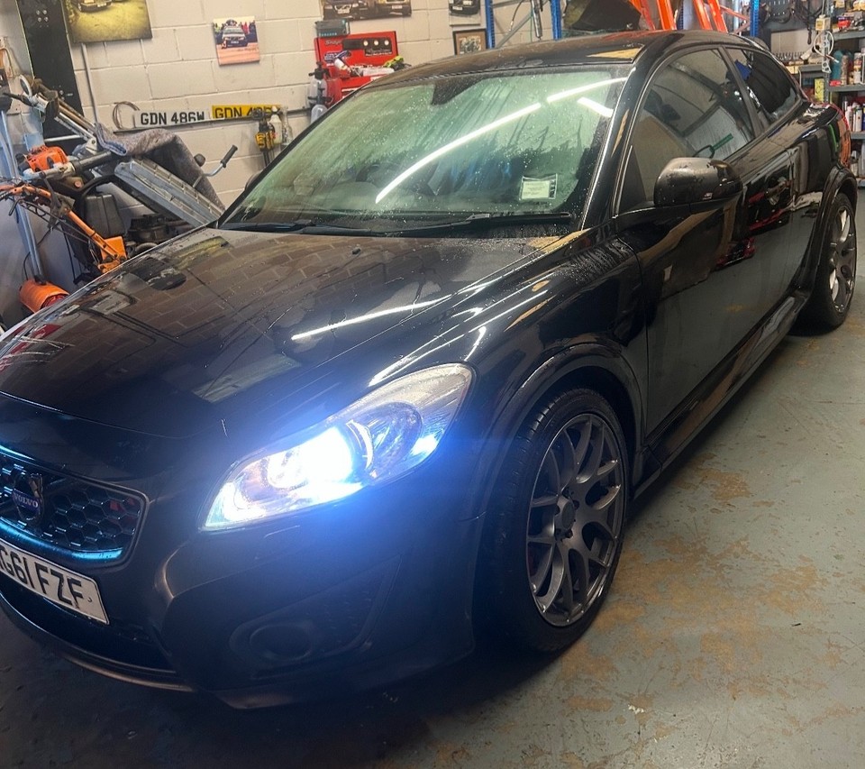 2011 Volvo C30 2.0 D3 SE Lux Sports Coupe 3dr Diesel Geartronic Euro 5 ...