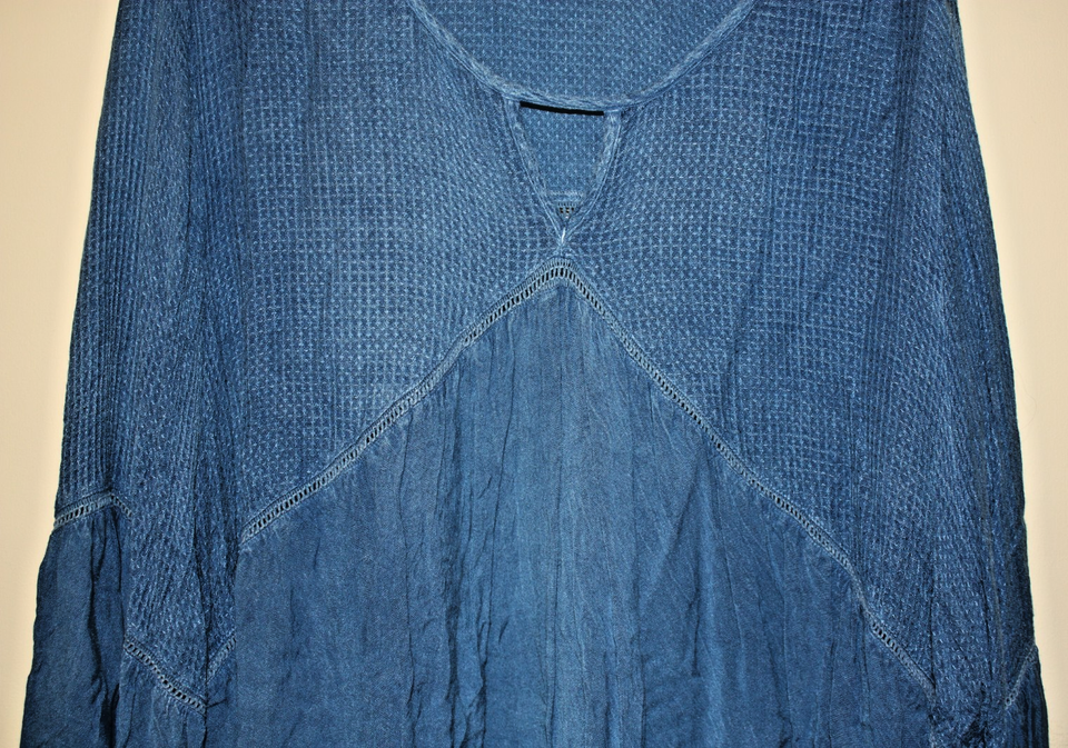 The Pyramid Collection 2X Blue Waffle Chambray Tunic, Bell Sleeves Boho ...