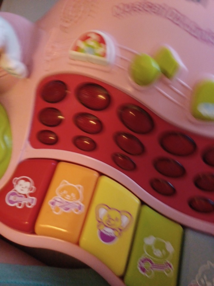 VTech Musical DJ Junior Children's Toy Piano Keyboard with Microphone ...