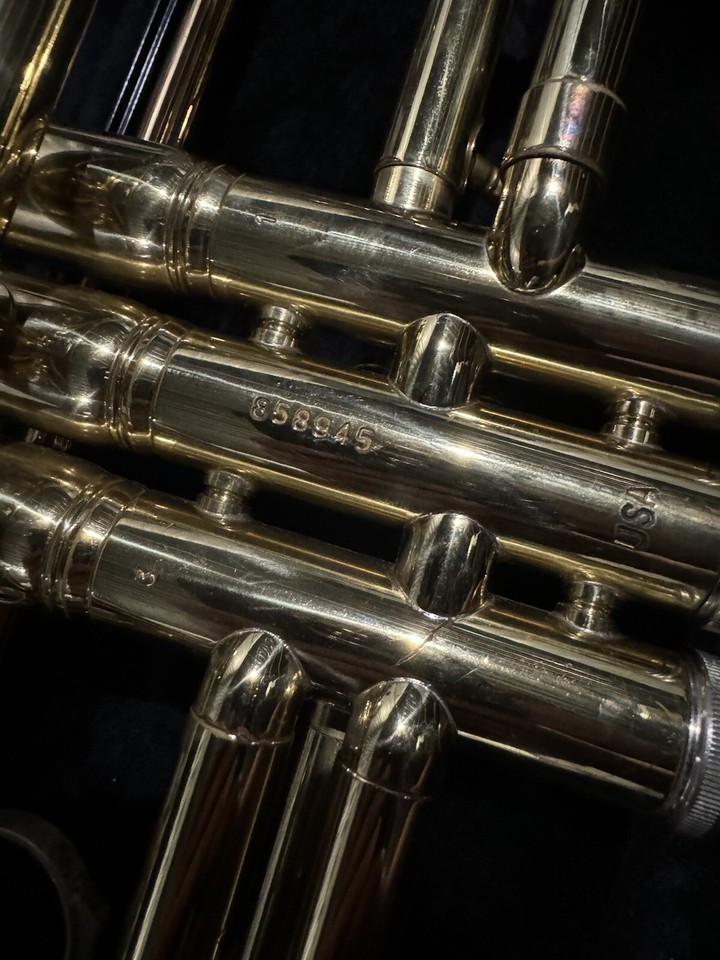 Conn 22B Trumpet w/ Case & 11B4 Mouthpiece &7c Mouthpiece | eBay