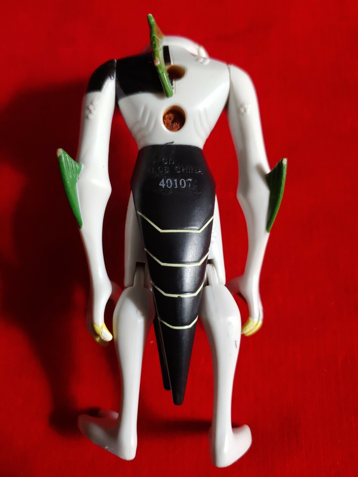 Ben 10 Omniverse Ripjaws