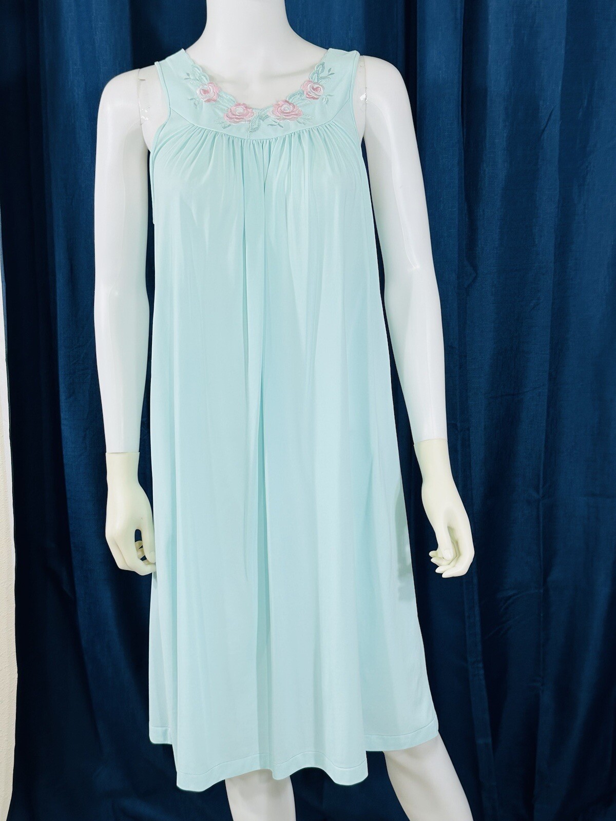 40” Bust Small Shadowline USA Long Nightgown Peignoir… - Gem