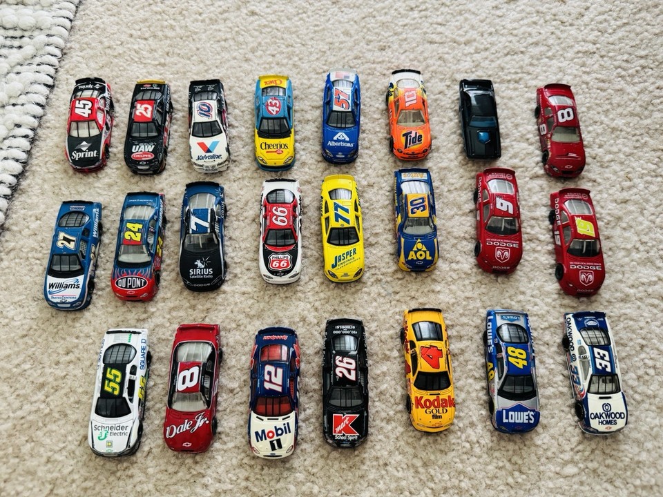 Lot of 28 NASCAR Diecast 1:64 Cars Racing Champions Hot Wheels Mixed | eBay