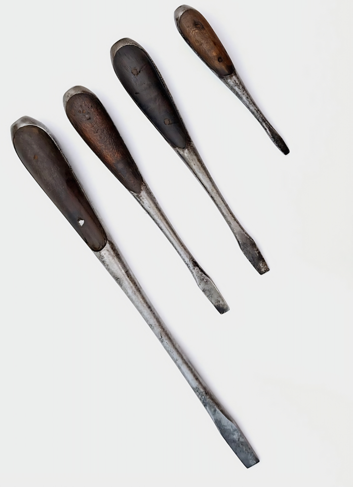 ANTIQUE SET OF 4 WOOD HANDLE SCREWDRIVERS OLD TOOLS 1920S MADE IN ...