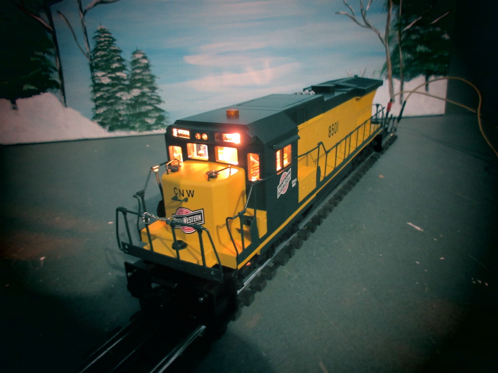 LIONEL 6- 18219 CHICAGO NORTH WESTERN DASH-8 LOCOMOTIVE W/RAILSOUNDS O ...