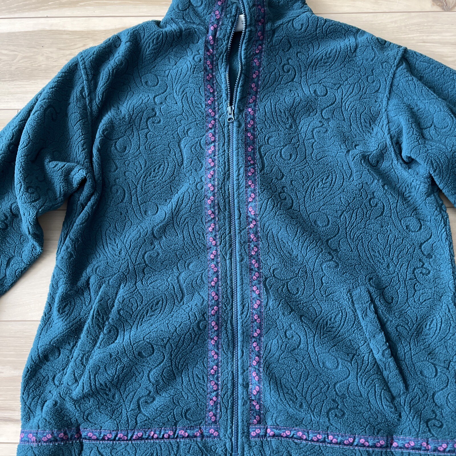 Vintage Paisley Floral Northern Reflections Fleece Fu… - Gem
