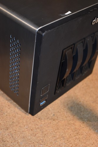 Datto S3B2000 4 Bay 3.5" NAS Intel Xeon D-1521 2.4GHz 32GB RAM 120GB ...