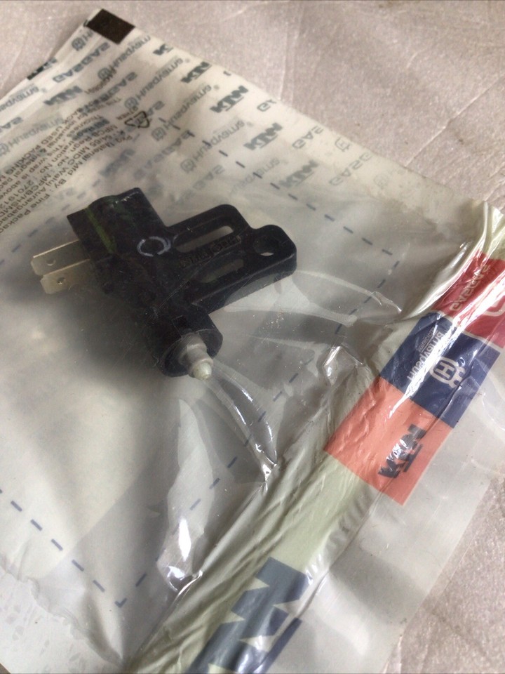 KTM Duke 125 390 Front Brake Light Switch Genuine KTM Duke125 Duke390 ...