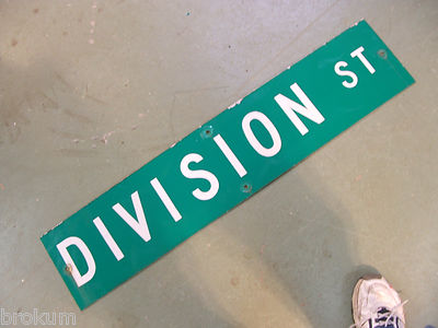 Vintage ORIGINAL DIVISION ST STREET SIGN WHITE LETTERING ON GREEN 42" X ...