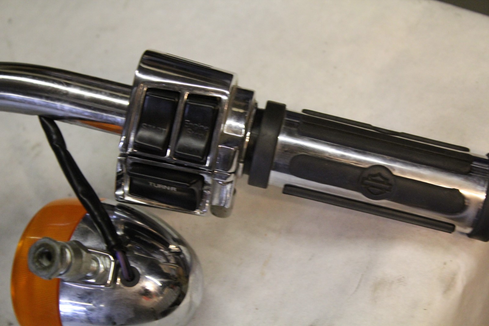 1982 Harley 35mm FXR front end + handlebars switches housings dual disc ...