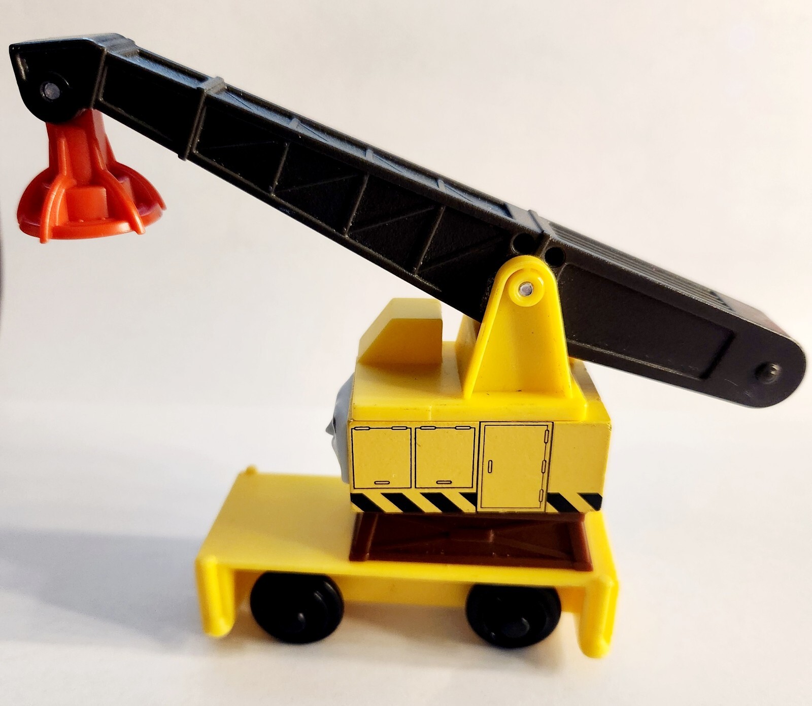 REG The Scrapyard Crane - Thomas & Friends Wooden Railway Excellent ...