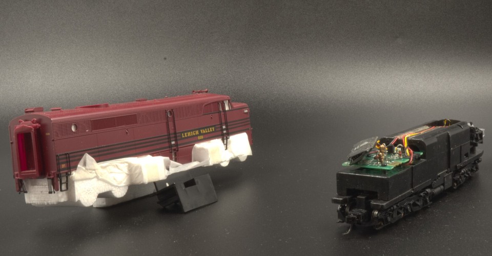 Walthers Proto 2000 PA Locomotive Lehigh Valley #609 w/Bachmann DCC ...