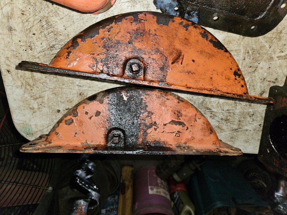 Allis Chalmers B Tractor Cast Iron Oil Pan Valve Cover Final Drive ...