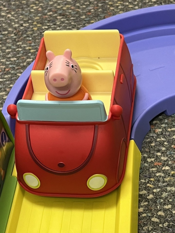 Peppa Pig All Around Peppa’s Town Playset Talking Car Track with ...