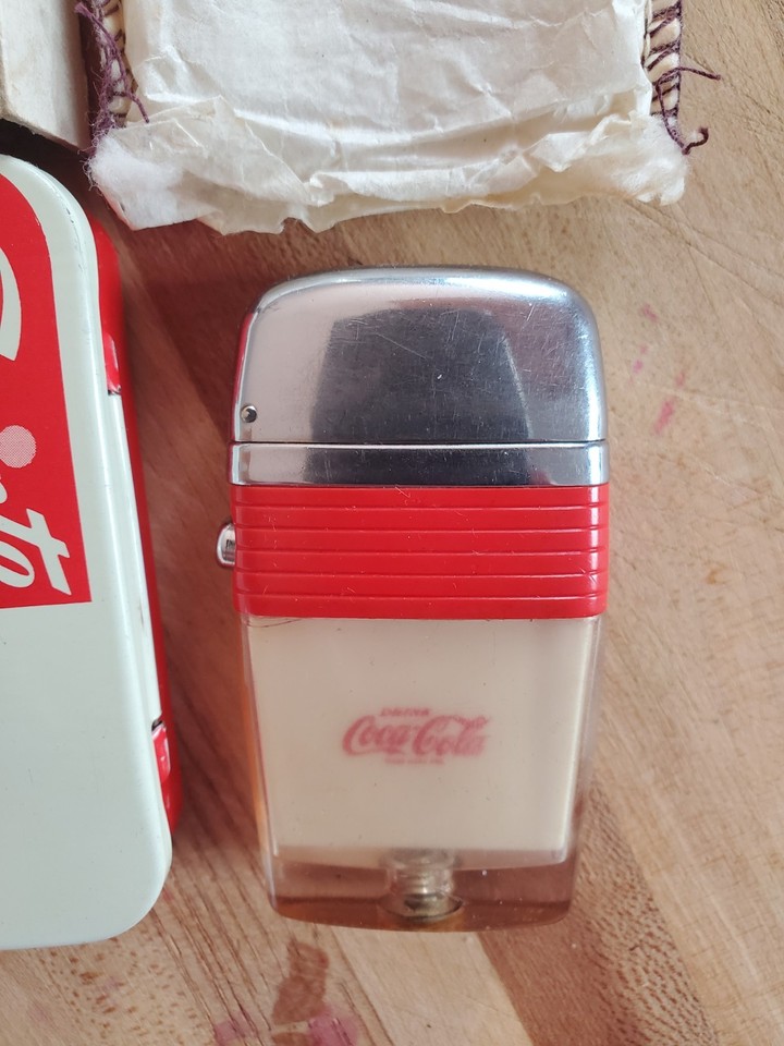 Coca COLA VINTAGE LIGHTER SCRIPTO VU SPARKS RARE BOX PAPERS BOX CASE ...