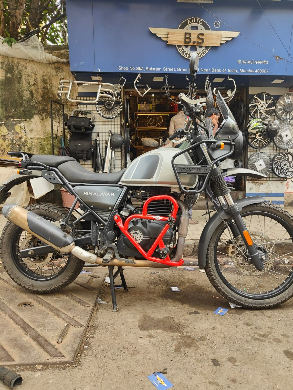 ROYAL ENFIELD HIMALAYAN & SCRAM 411 RED CRASH GUARD | eBay