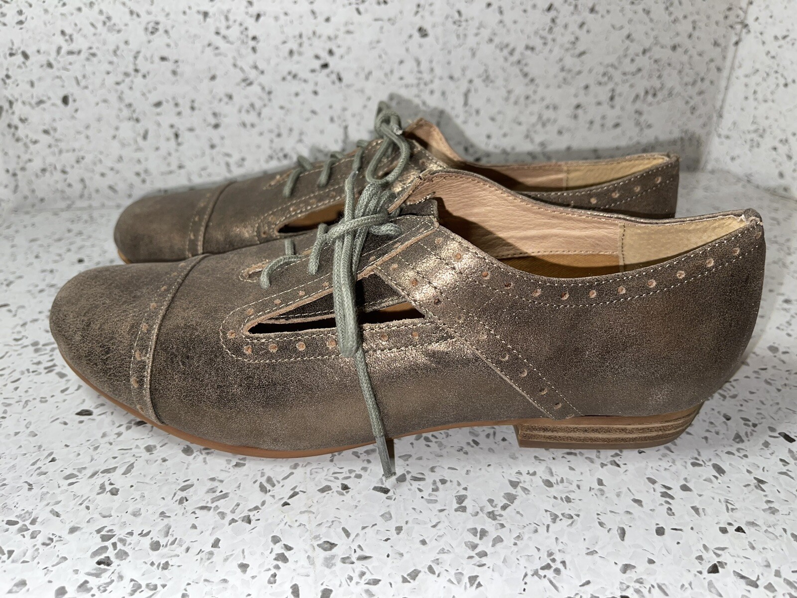 Fossil Baisley Oxford Shoes Women's 8 Brown Bronze Leather Cap Toe ...