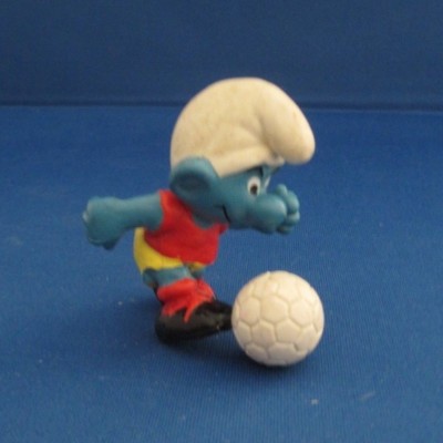 Smurfs 20035 Soccer Playing Smurf Vintage Schleich Figure PVC 1978 | eBay