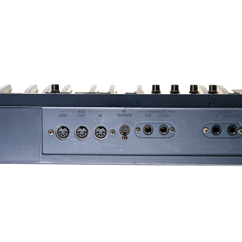 Korg N5EX - Lightweight 61 key Synth Workstation w/ Gigbag, Power ...