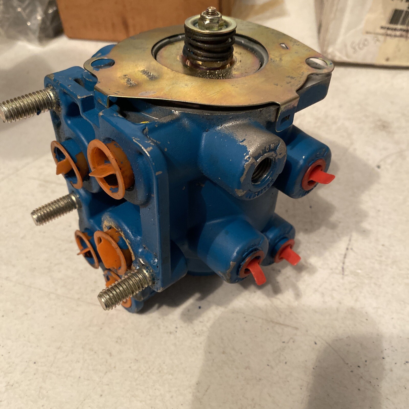 Bendix OR287564 X E-7 Dual Circuit Foot Brake Valve (Dual) 2j1010w ...