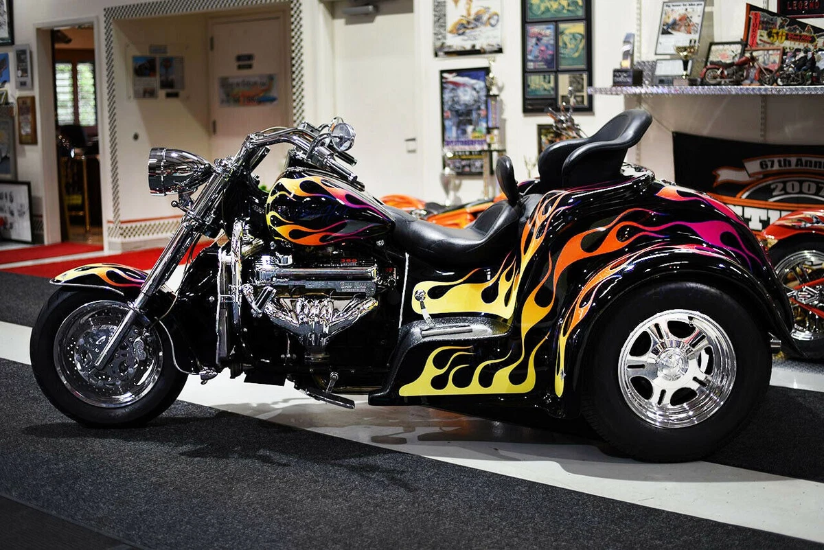 The V-8 Powered 2004 Boss Hoss Three-Wheel Hot Rod