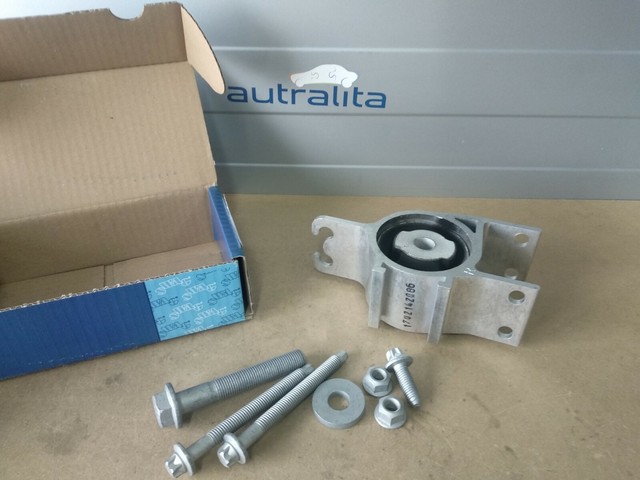 SWAG Front Axle Control Arm Trailing Bushing Fits MERCEDES W242 ...