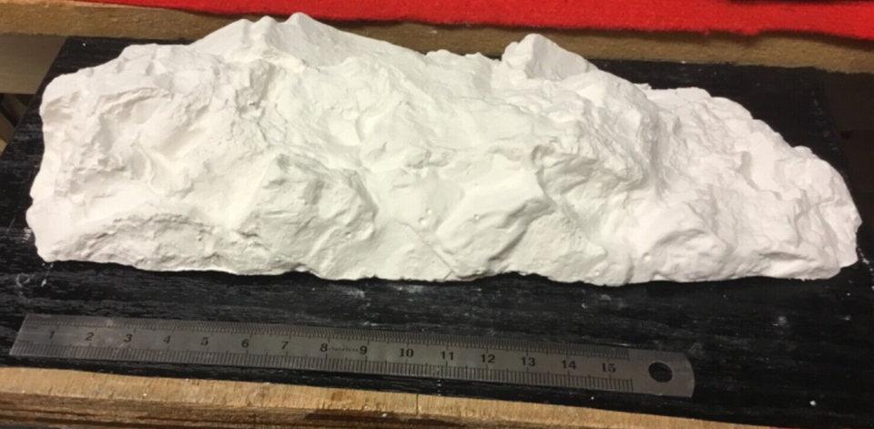 Custom Painted rocks for Diorama, model railways, Role playing ...