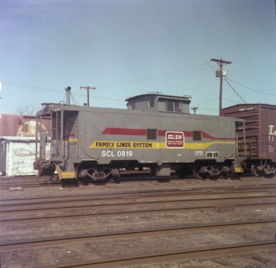 Seaboard Coast Line SCL L&N Railroad 0819 Caboose Raleigh NC Color ...