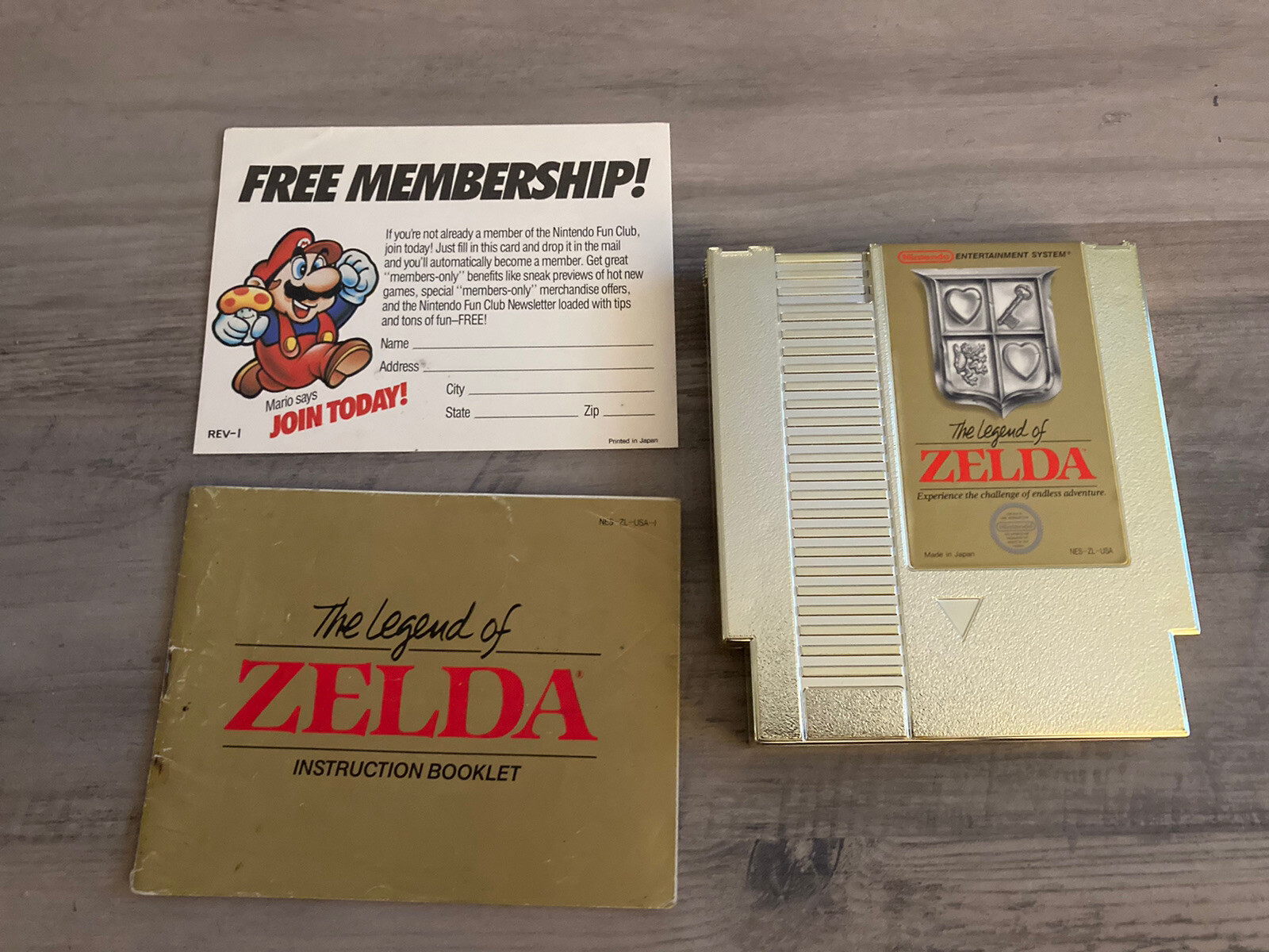 Zelda original NES Nintendo game gold cartridge complete in original ...