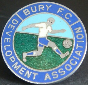 BURY FC Vintage DEVELOPMENT ASSOCIATION badge Brooch pin In chrome 26mm ...