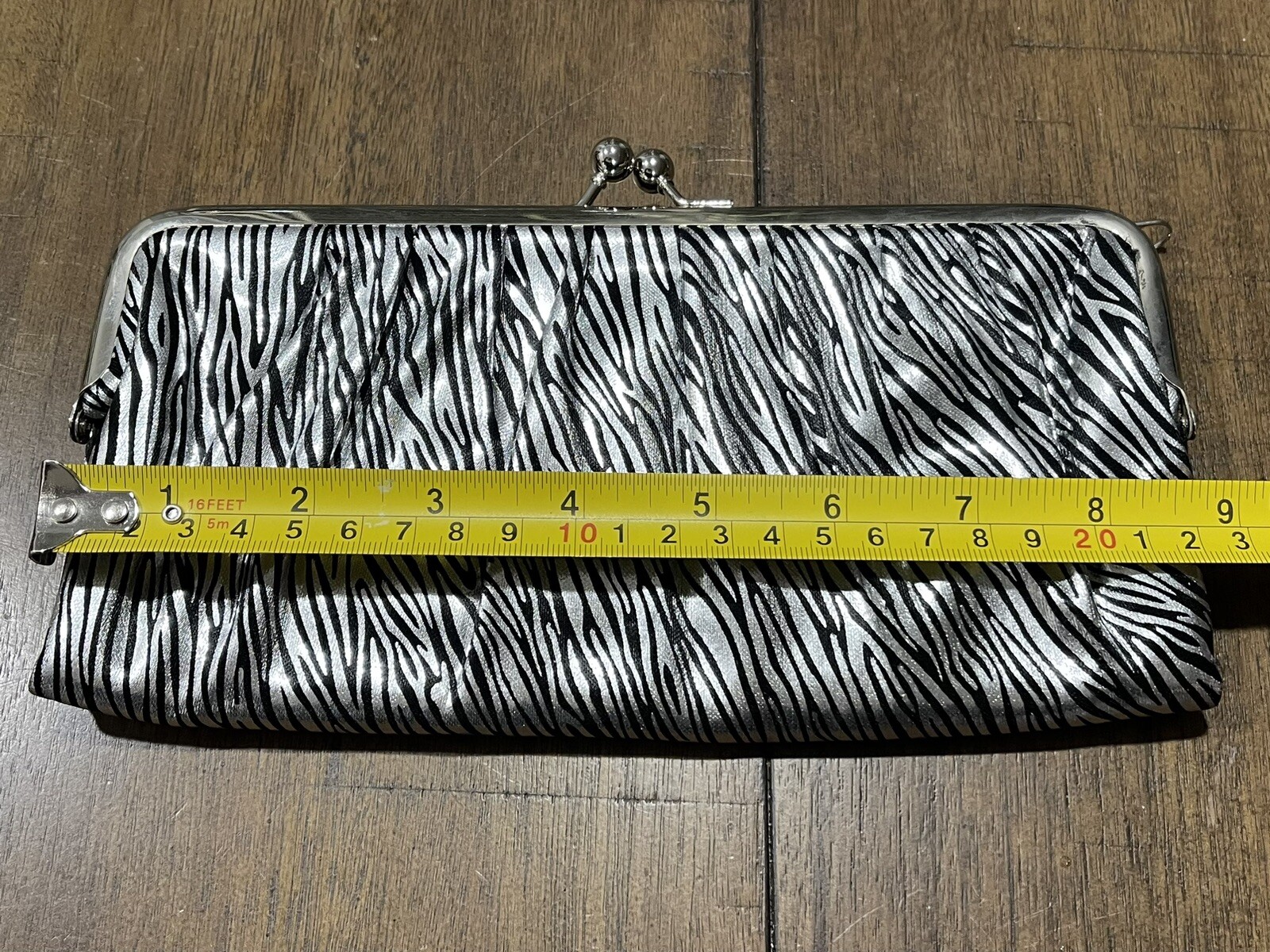 Zebra Print Metallic Silver Kiss Lock Clutch/Wallet Purse Excellent ...