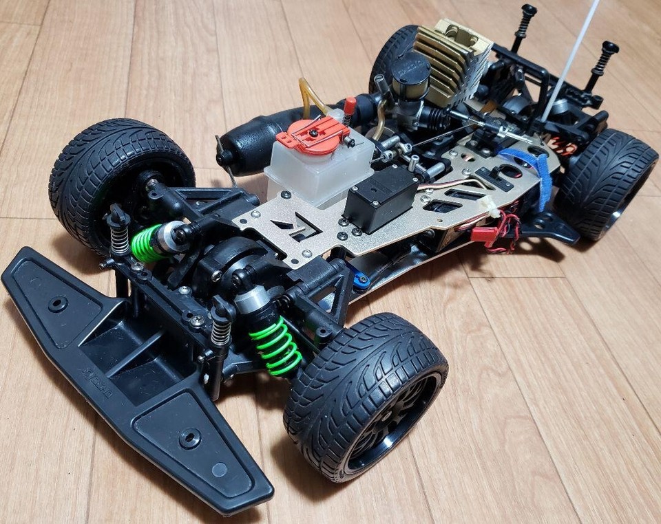 Kyosho FW-03 RC Racing Car 1/10 Scale Nitro Powered Formula One F1 From ...