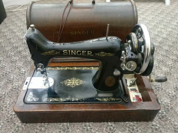 Vintage SINGER Sewing Machine With Wooden Case for sale online | eBay