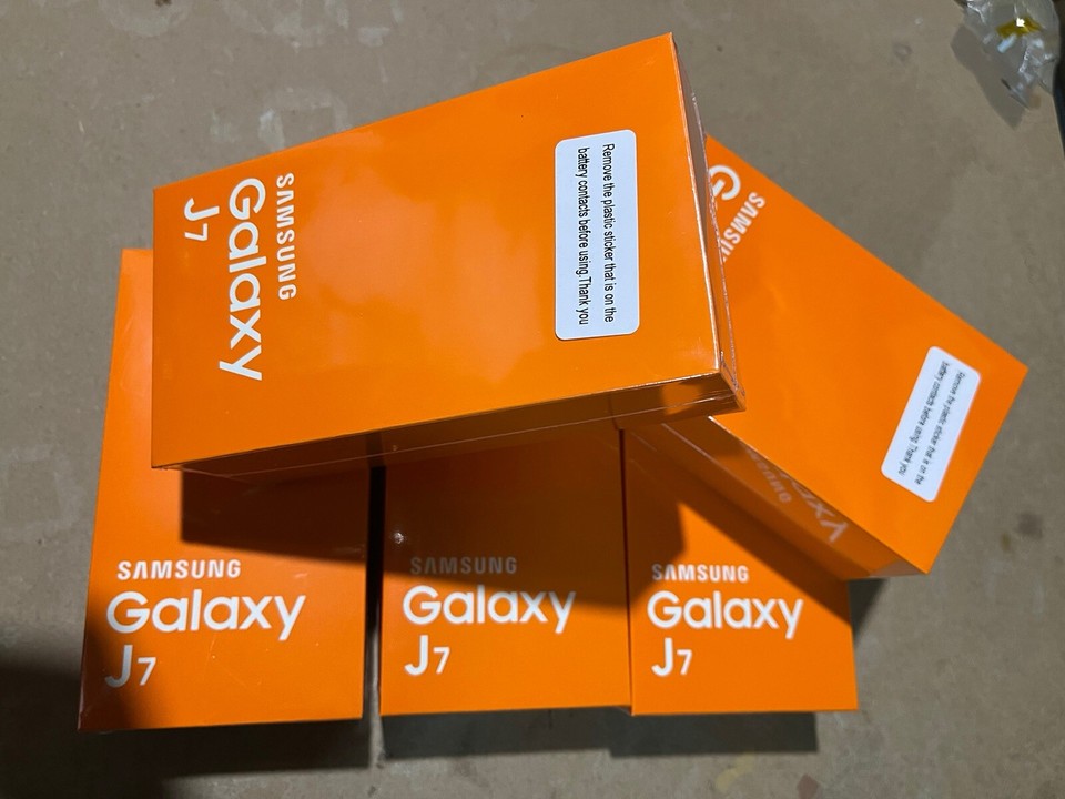 Ex-Display Boxed 16GB 4G Samsung Galaxy J7 SM-J700 Dual SIM FREE ...