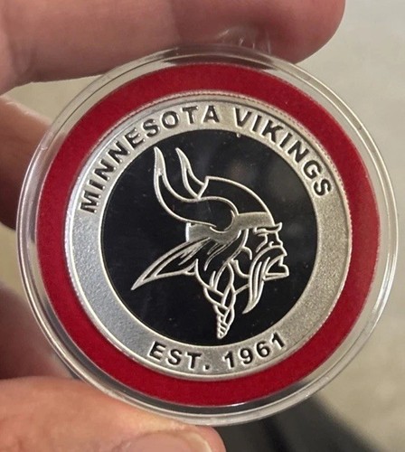 The Highland Mint - Minnesota Vikings - Silver Coin - Game Coin ...