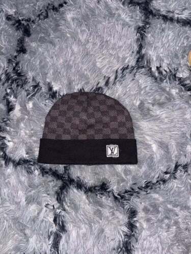 Louis vuittons beanie - Gem Louis vuittons beanie - Gem