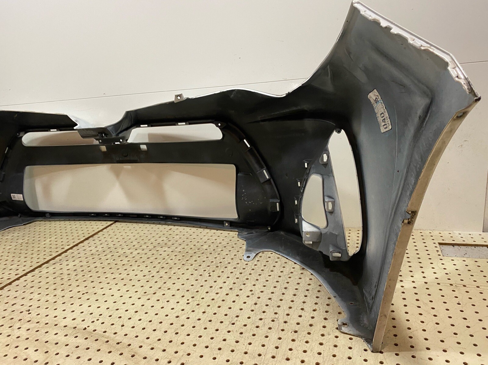 OEM 2017-2018 Toyota Corolla SEX SE Front Bumper Cover READ THE ...