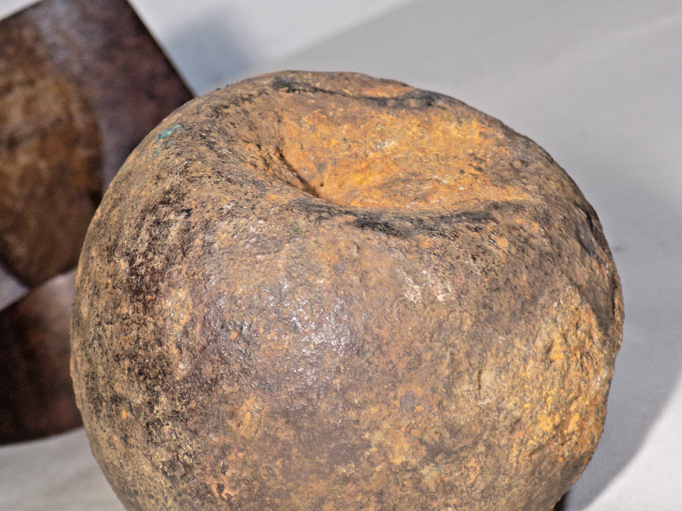 6 Lb. Civil War Impacted/Squished Canon Ball With Stand-State Of ...