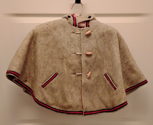 AUSTRIAN style girls BOOS gray wool red velvet toggle hooded cloak ...