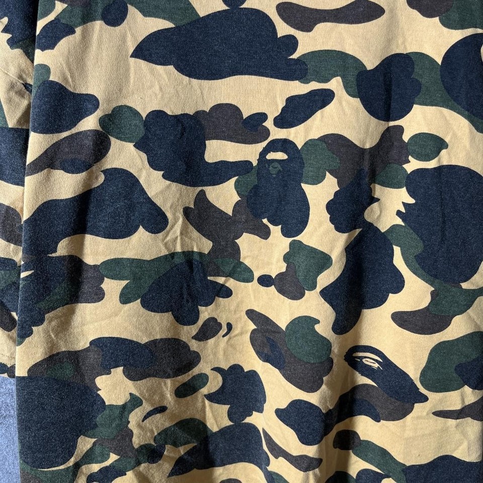 Men's Wear a bathing ape Very A BATHING APE T shirt Bape Camo College ...