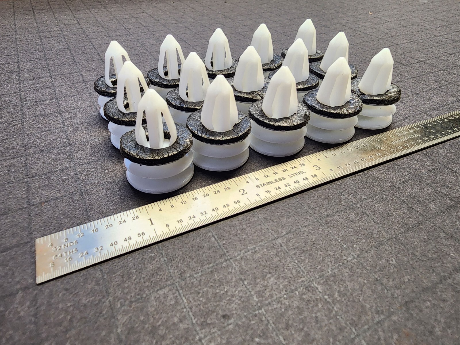 2008-2014 Hummer H2 GM Truck Door Panel Clips W/Sealer GM 11519031 ...