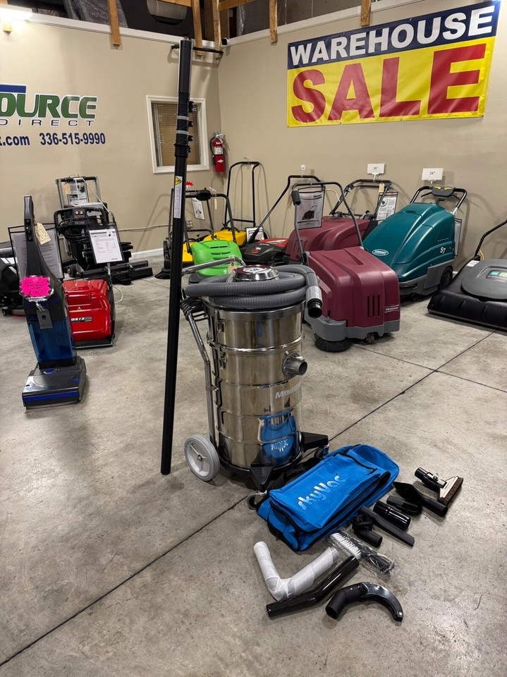 Sky Vac High Reach Kit (30ft) with Minutman Hospital Wet/Dry Vac ...
