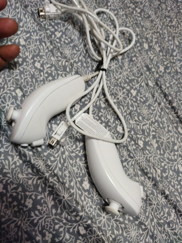 2 Wii Nunchuck Nintendo White Controller RVL-004 OEM Official | eBay