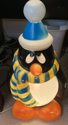 Vintage Holiday Decor 30” Lighted Blow Mold “Chilly Willy the Penguin ...