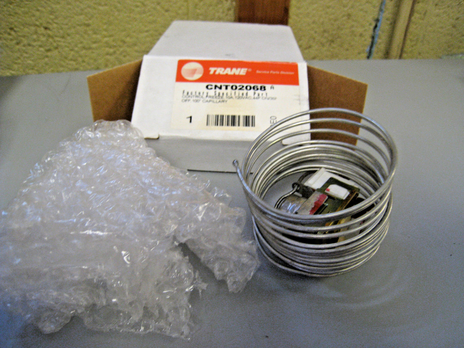 TRANE CNT02068 FREEZE CONTROL 10A 120VAC 44°F-ON/ 36°F-OFF 100 ...